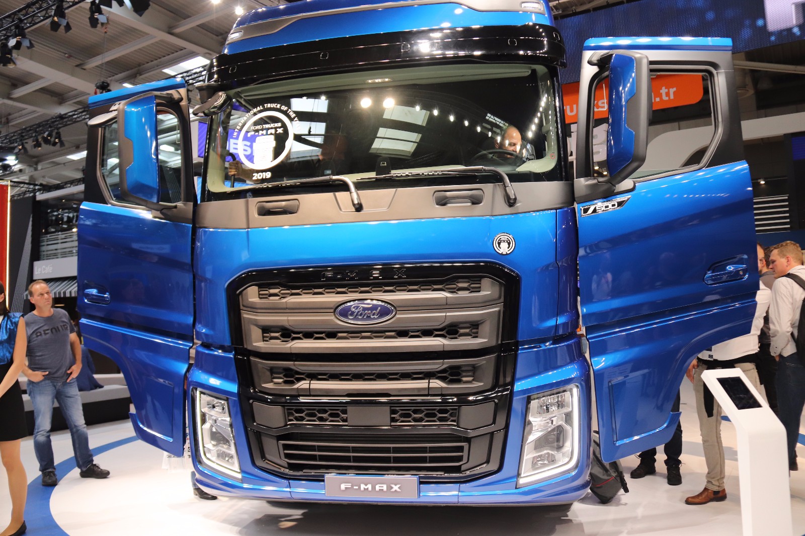 商车邦-新福特牵引车F-MAX详解